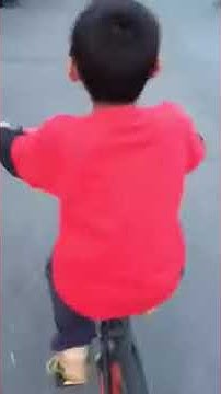 Danny : primera andada en bicicleta - YouTube