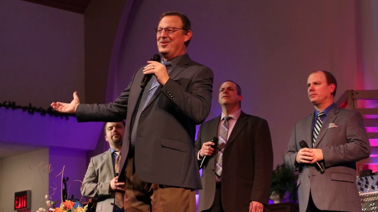 Liberty Quartet feat. Royce Mitchell (In a Manger Lay the King) 11-05-17 - YouTube