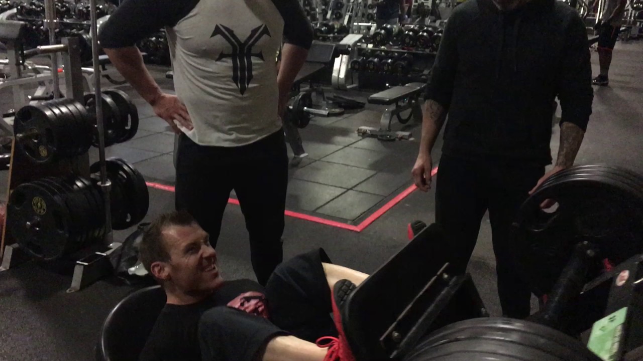 MATHEW PARK: 800lbs Leg Presses 50 Reps feat. Mike O'Hearn, Heath Evans ...