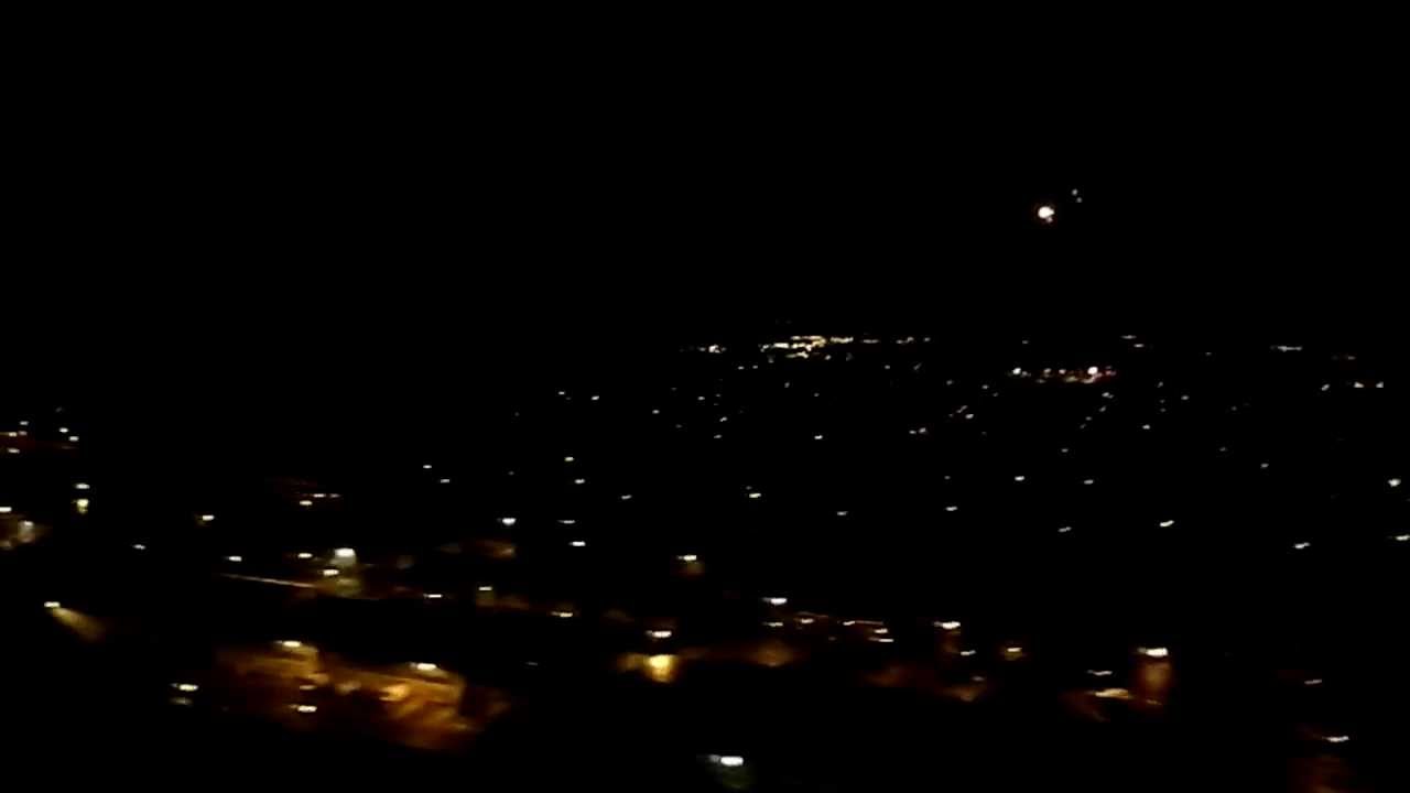 Delta 147 Emergency Landing - YouTube