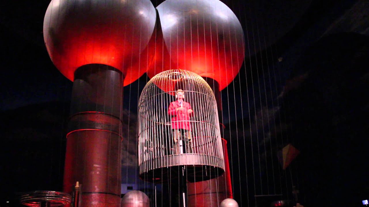 museum of science Boston :lightning Show 2015 - YouTube