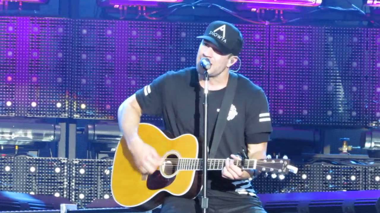 Sam Hunt covering Cole Swindell's "You Should Be Here" - YouTube