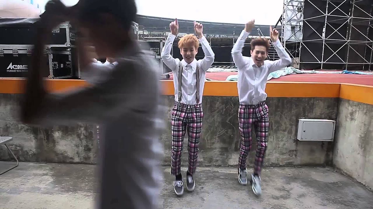 3 Kim of EXO with CHOK CHOK DANCE Ft.Chanyeol - YouTube