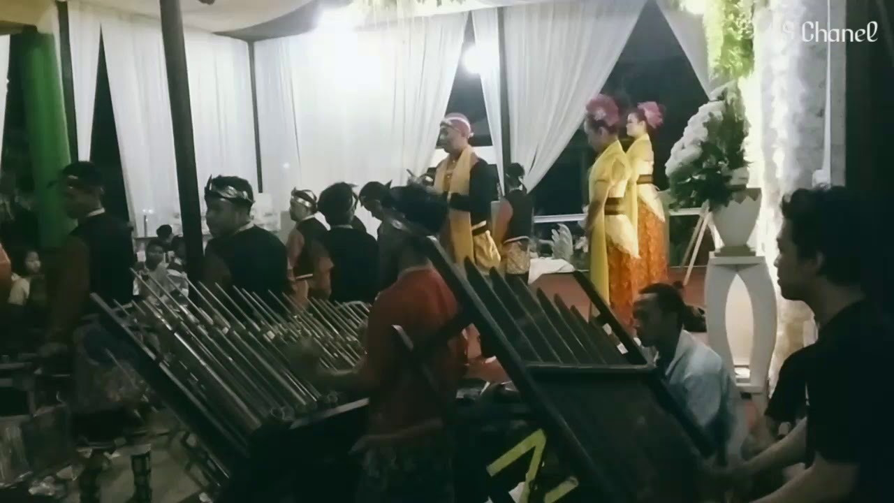 PRAHU LAYAR (ANGKLUNG VERSION) - KINGSAN PURBALINGGA - YouTube