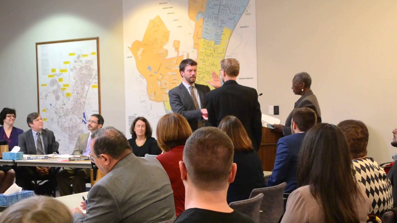 Patrick Wojahn is sworn in as mayor of College Park. - YouTube