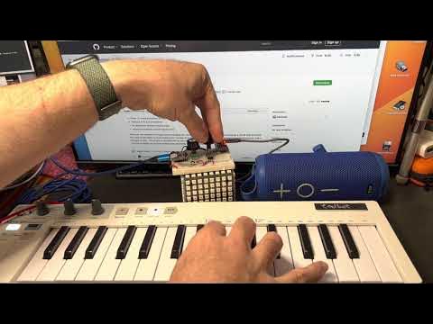 Wavetable synth w/ "synthio" in CircuitPython - YouTube