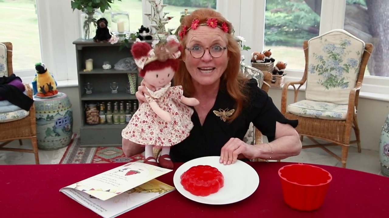 Sarah Ferguson reading The Jelly That Wouldn't Wobble by Angela ...