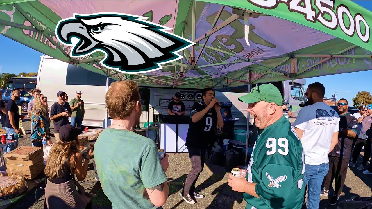 What happens at an EAGLES Tailgate?? 🔔 - YouTube