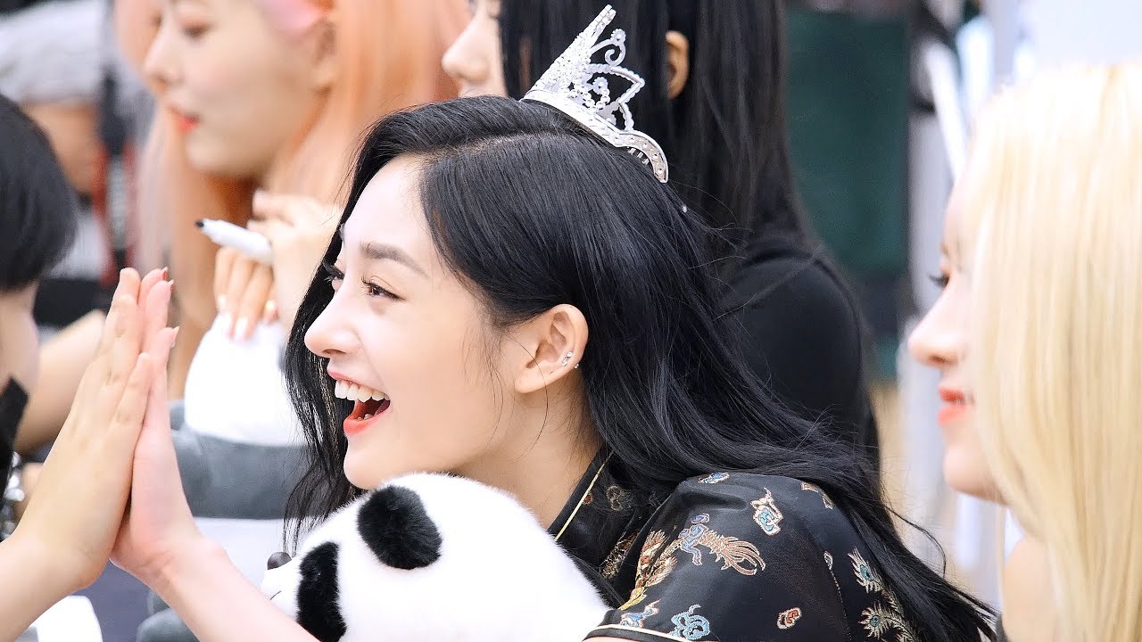 180610 프리스틴V PRISTIN V : 주결경 KYUL KYUNG 周洁琼 : 직캠 Fancam : 분당 AK프라자 팬사인회 ...