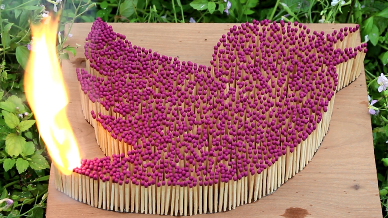 Twitter Chain Reaction - Amazing Fire Domino - The Fire Art - YouTube