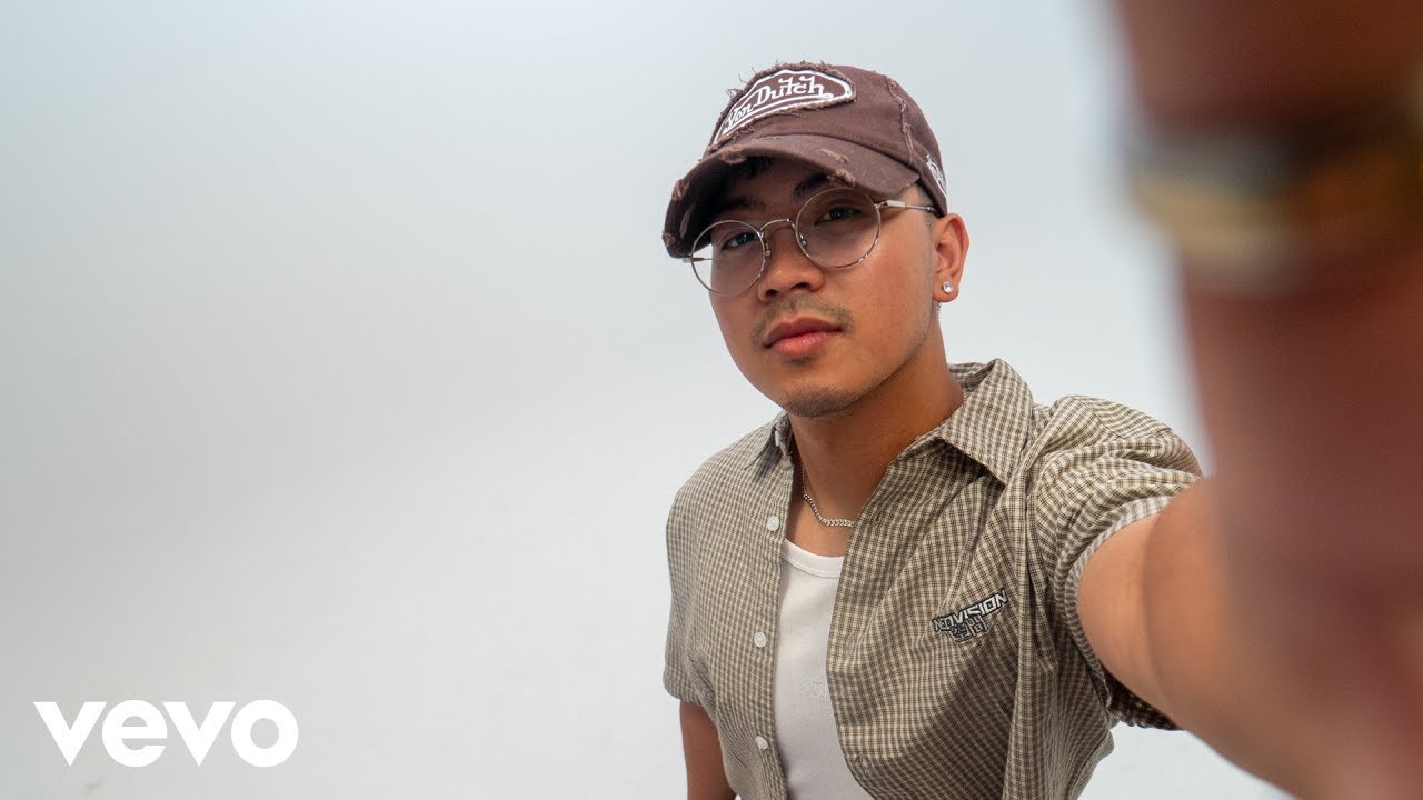 J.Tajor - Can't Get Enough (Official Music Video) - YouTube