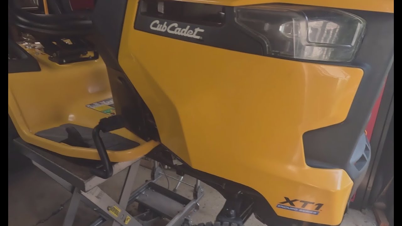 Cub Cadet XT1 - LT50 with the KT735 engine This is the 4th video - YouTube