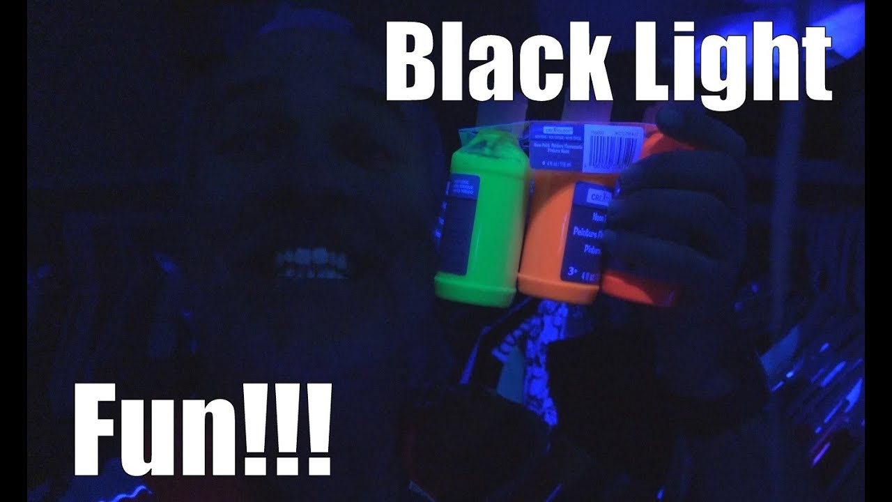Sunlite Black Light- for Halloween and Other Fun | EpicReviewGuys in 4k ...