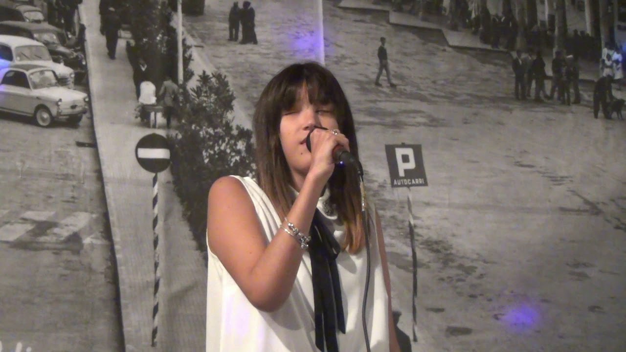 Roberta Pinna Festa di San Leonardo Ozieri 2017 - YouTube