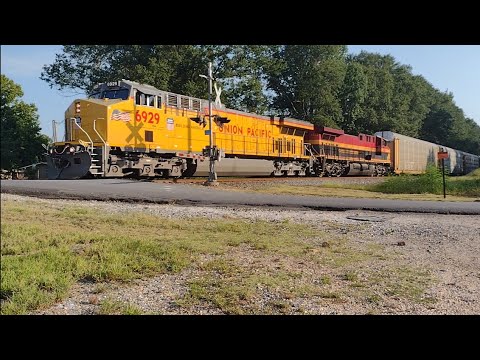 Surprise UP & KCS power w/ rear DPU (7/27/23) - YouTube