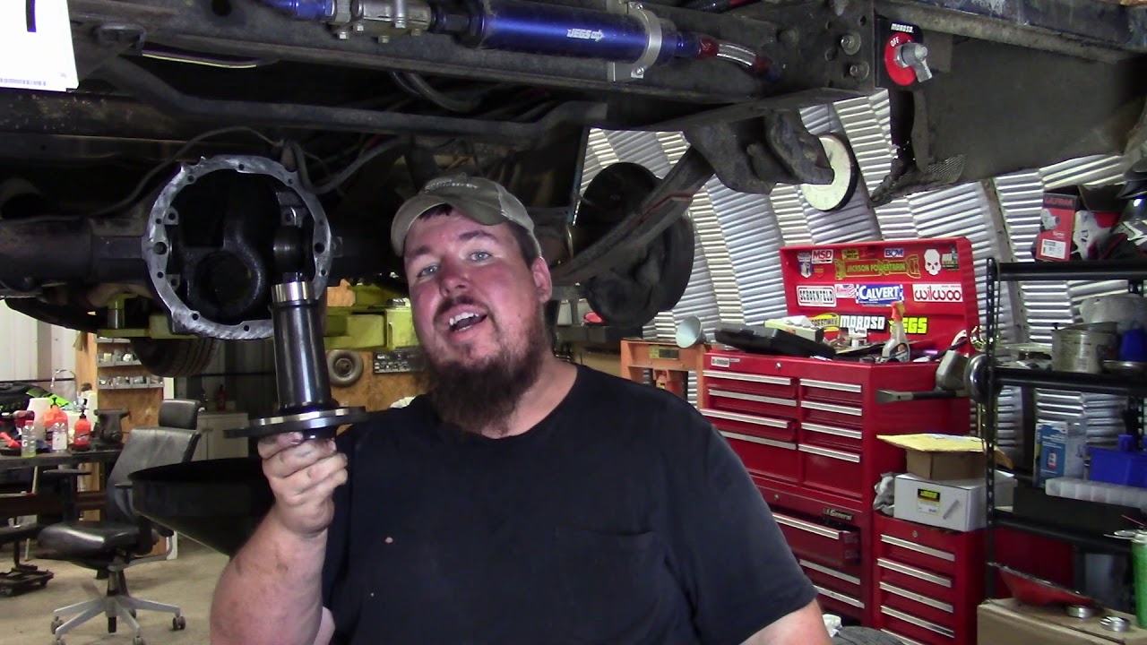 GM 8.5 10 bolt Moser full spool install in my C10 - YouTube
