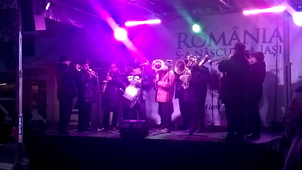 Fanfara zece prajini 5 - YouTube