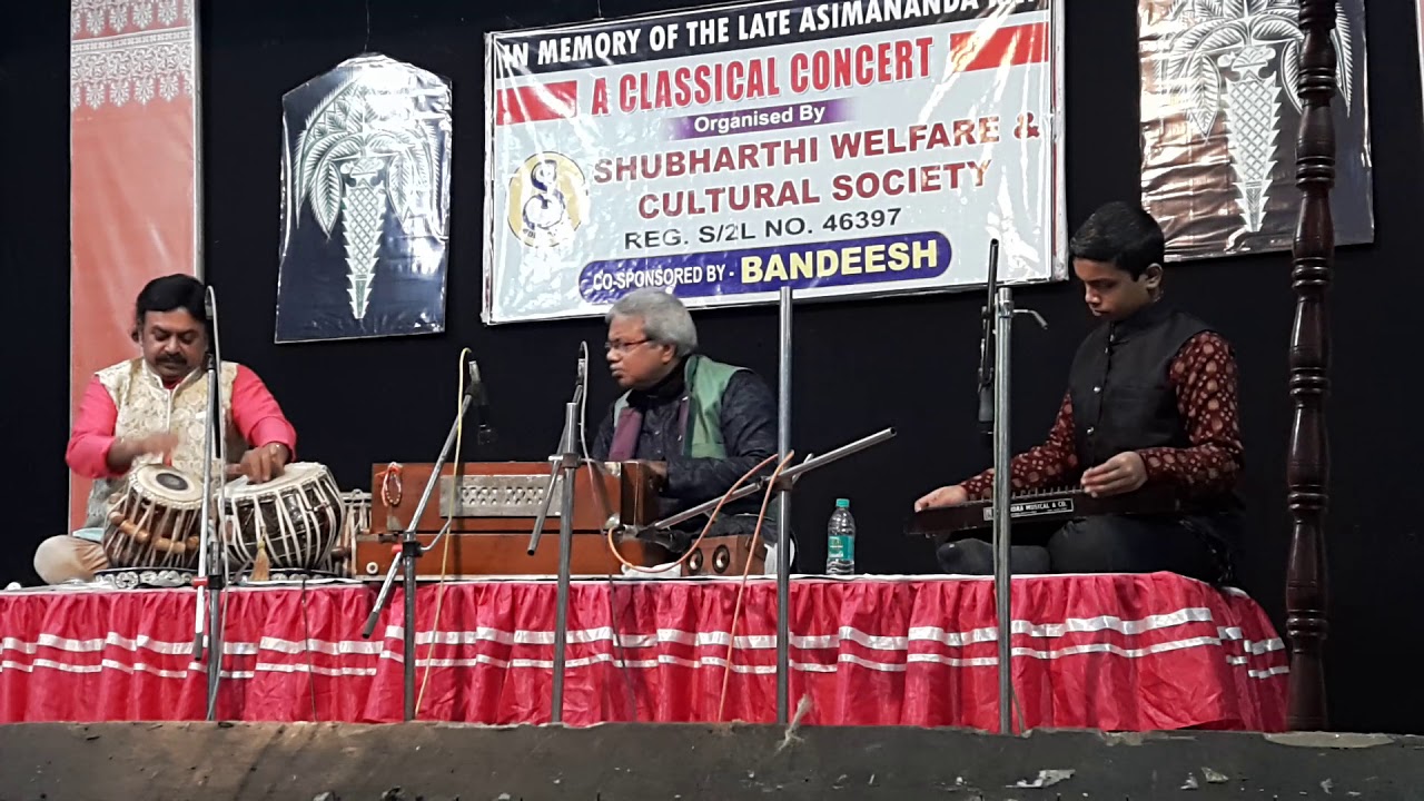 Sandip Sen Harmonium play - YouTube