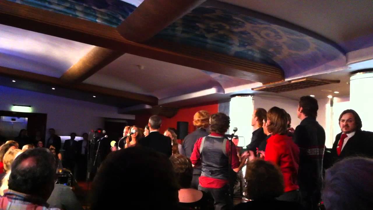 Christmas sing off.MOV - YouTube