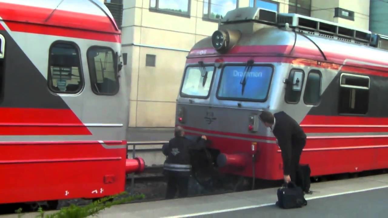 NSB Bm 69 uncouples - YouTube