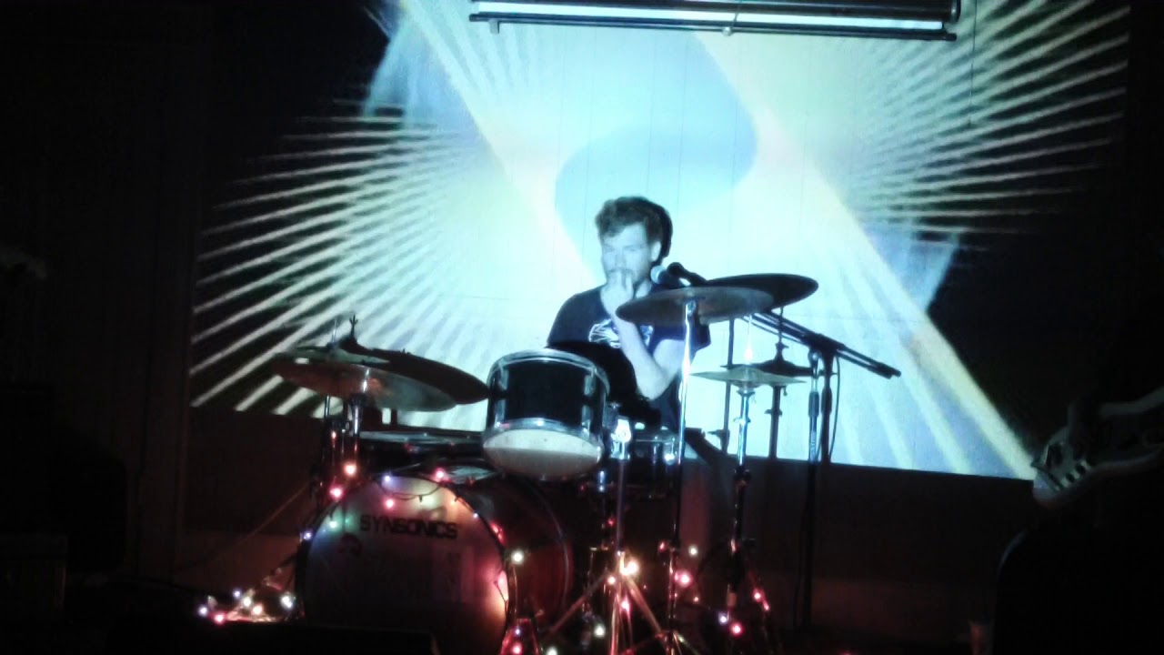 Tweeds 1 (Live from Edge Coffee House) - YouTube