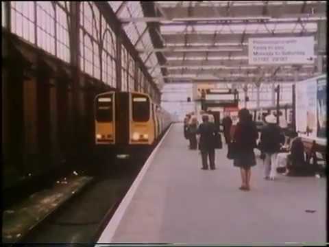 Train arriving at Waterloo station | London Waterloo | 1980s Train ...