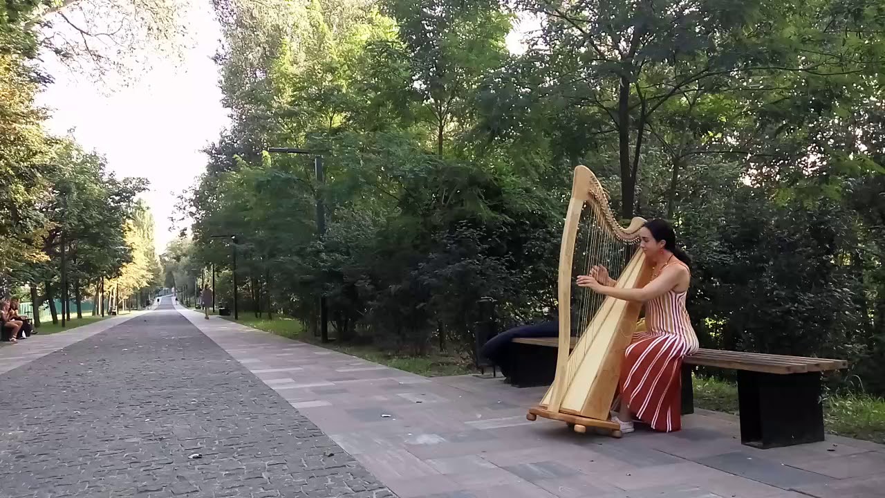 Harp in Spanish style - YouTube