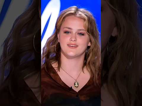 Katy Perry meets her twin sister... at last.