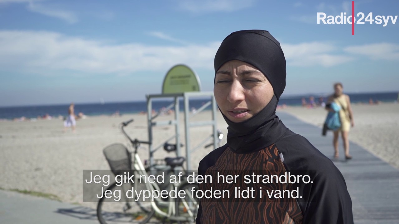 Morgenvært Fadime Turan prøver burkini - YouTube
