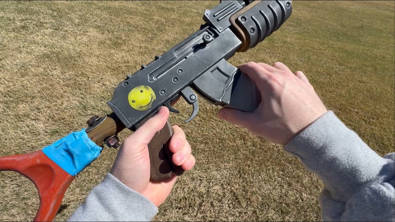 I made the AK from Rust (Replica Prop) - YouTube