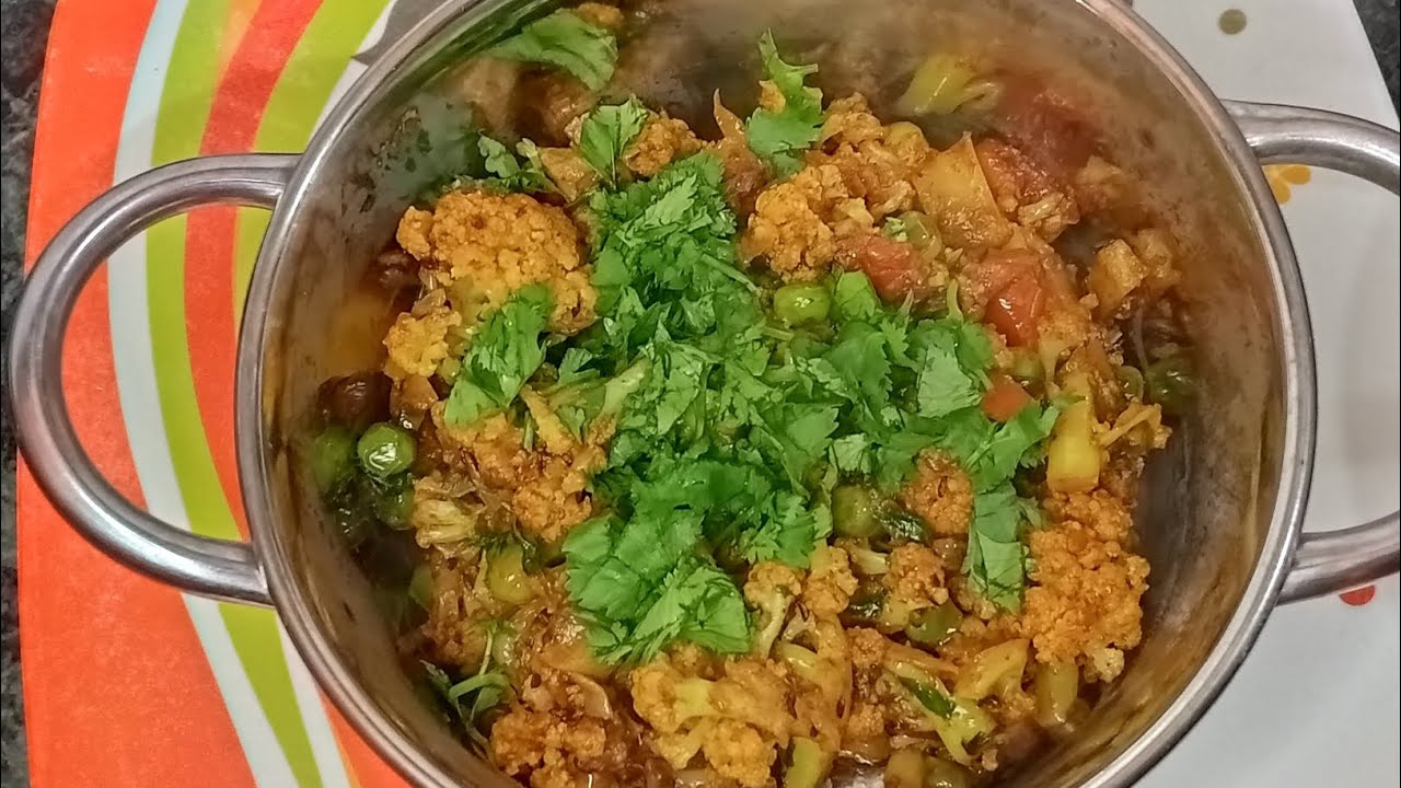 Gobhi and mutter Recipe with Pooja Nagar - YouTube