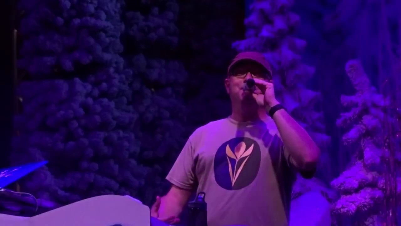 DJ Elliot Frozen Sing A Long - YouTube