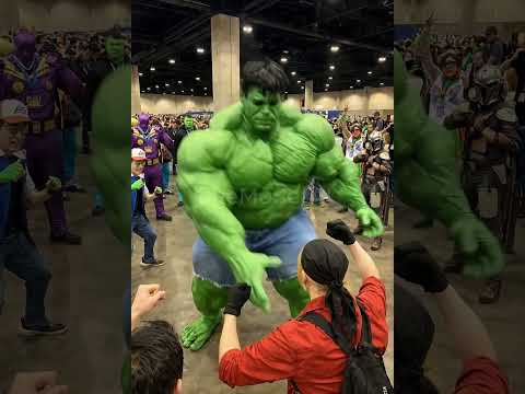 Hulk cosplay
