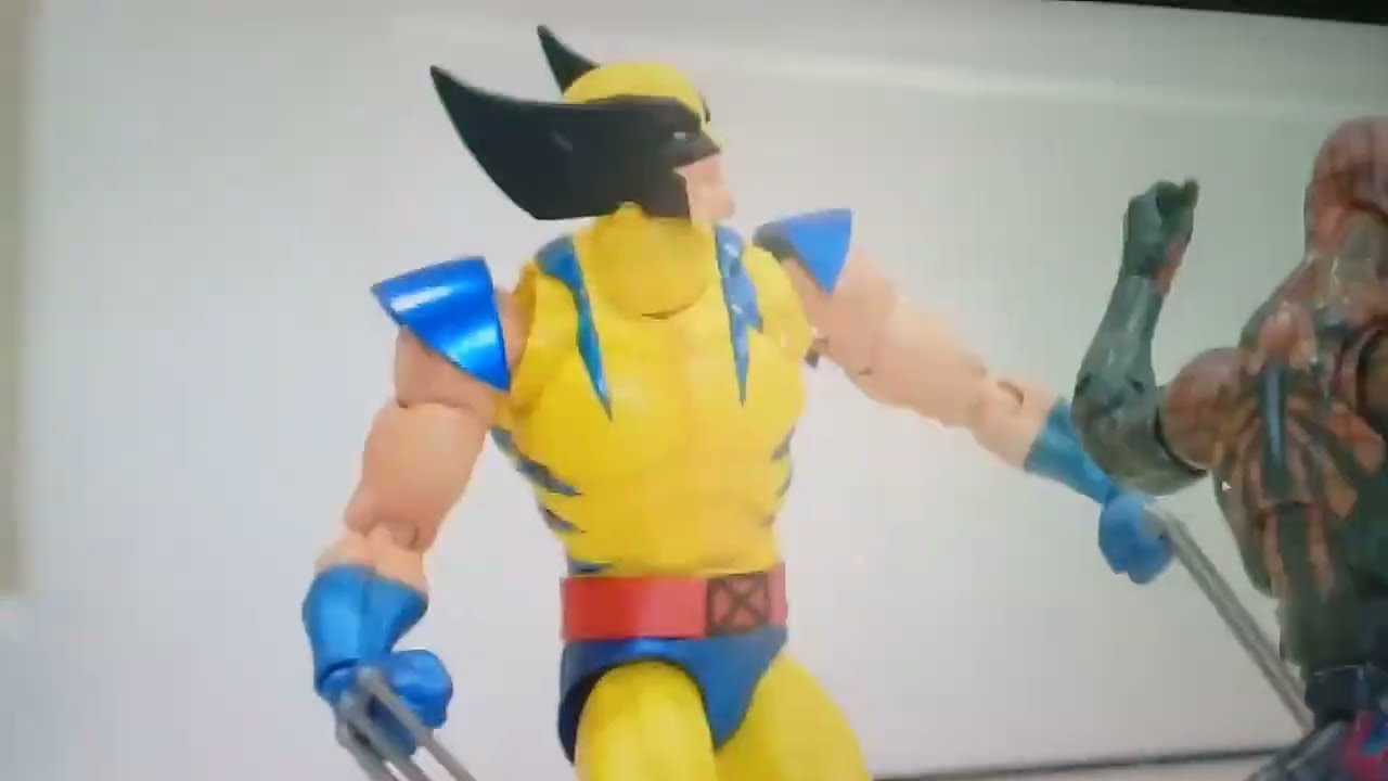wolverine vs superior spiderman @lozaus1 - YouTube