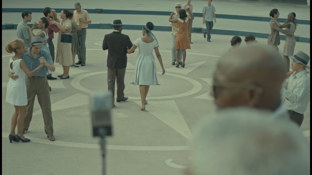 Septeto Nacional Ignacio Piñeiro - Échale Salsita (Video oficial) - YouTube