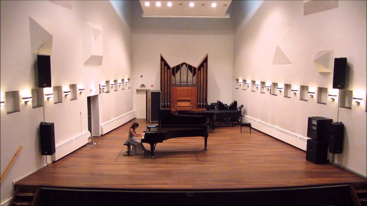 Adeline Hulin - Bach: Partita no. 5 in G major, BWV 829: Gigue - YouTube