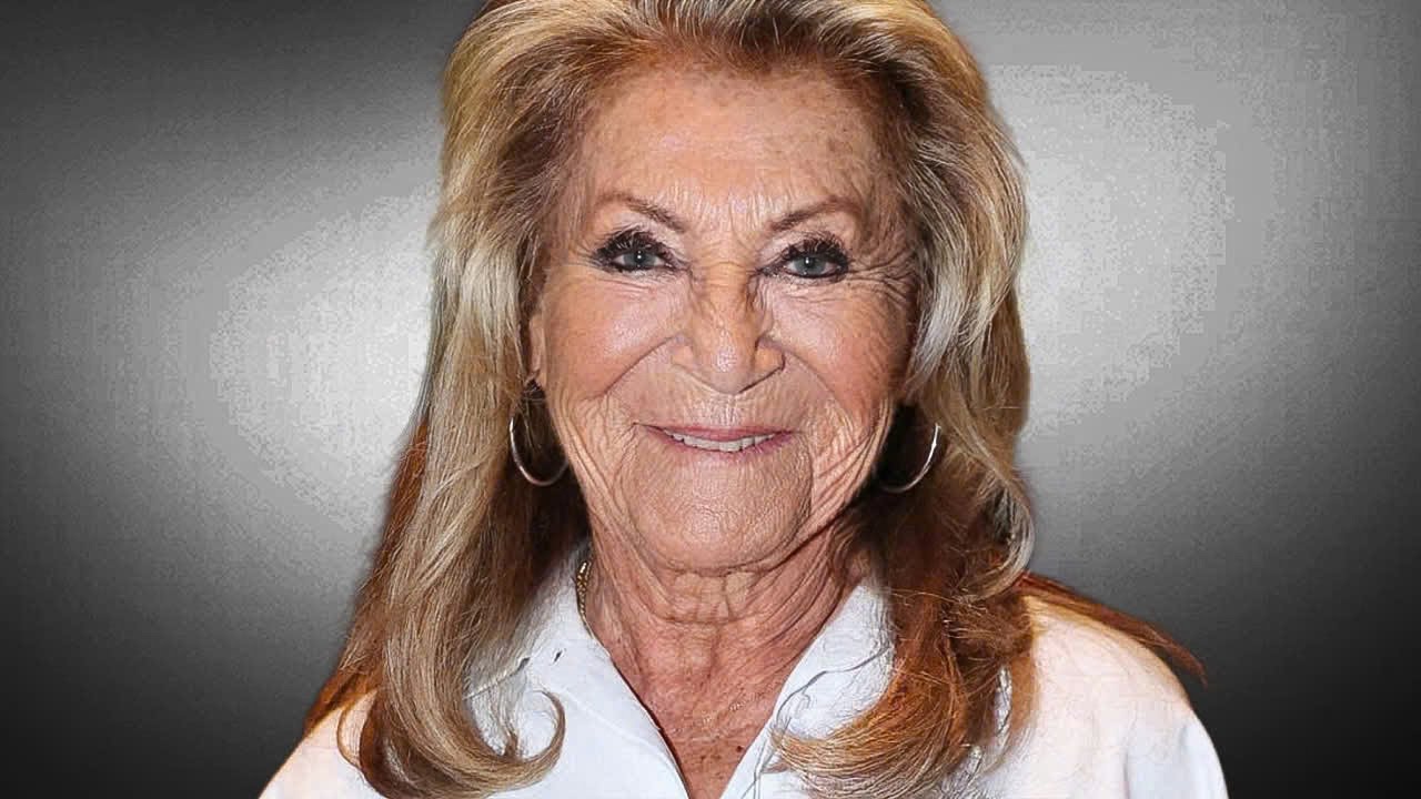 Sheila A Maintenant Plus De 80 Ans Et Sa Vie Est Triste - YouTube