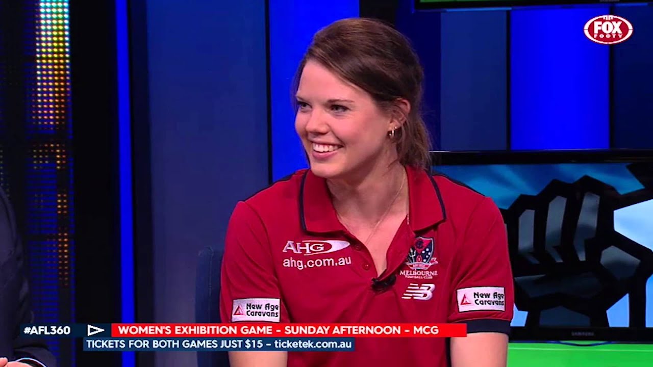 Female footy stars on AFL 360 - YouTube