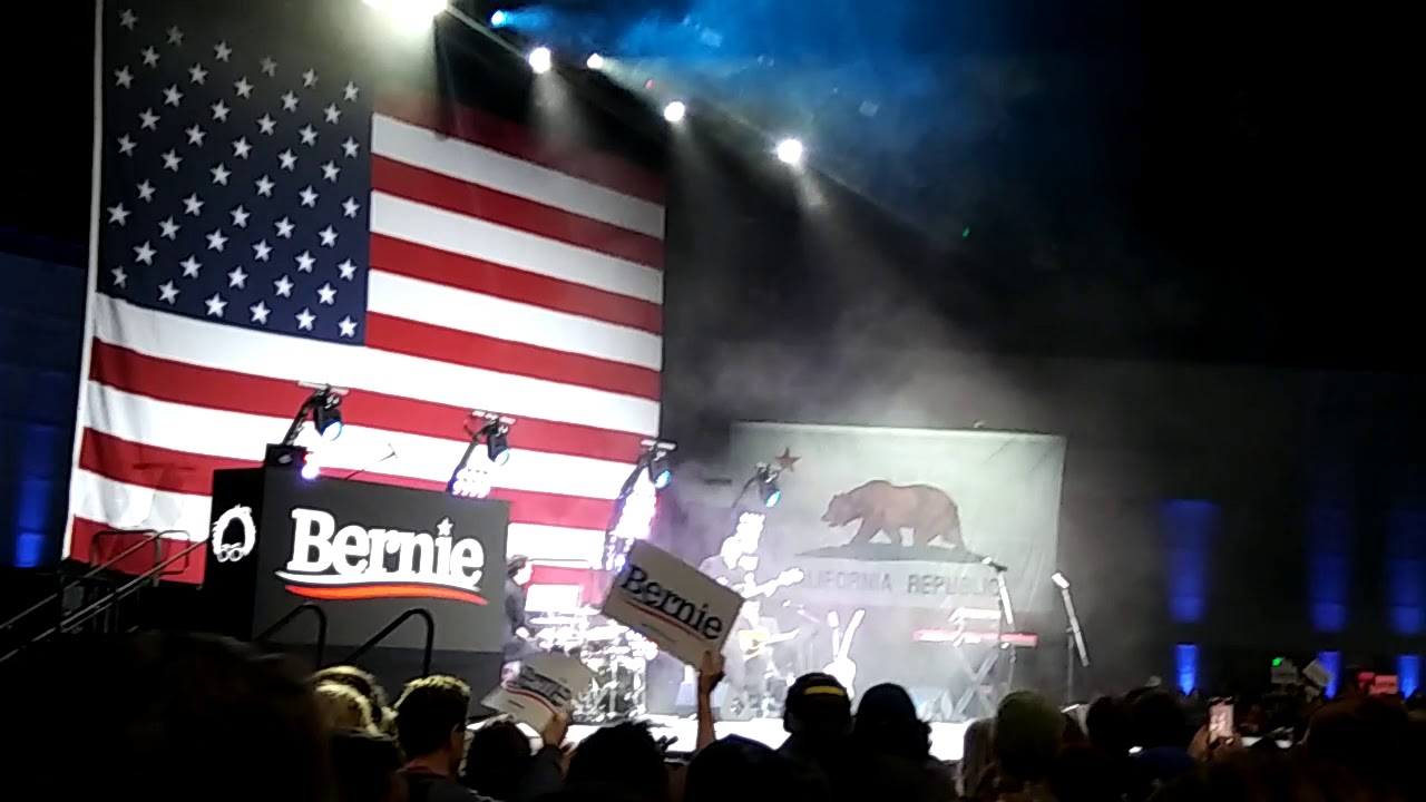 Bernie rally - YouTube