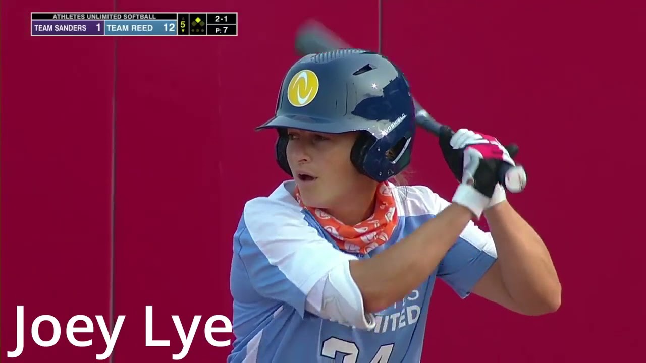 Pukulan bunt dalam permainan softball - YouTube