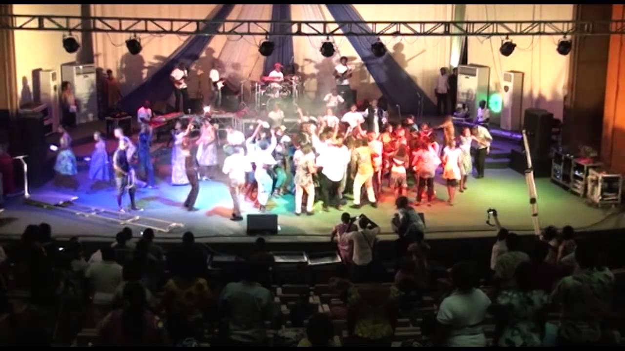 NOELIE TOGO: Concert Dédicace Nouvelle Chose (Halléluia- Sinjegamajuba ...