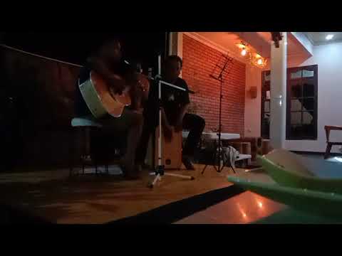 Terlanjur mencinta (cover hakustik)