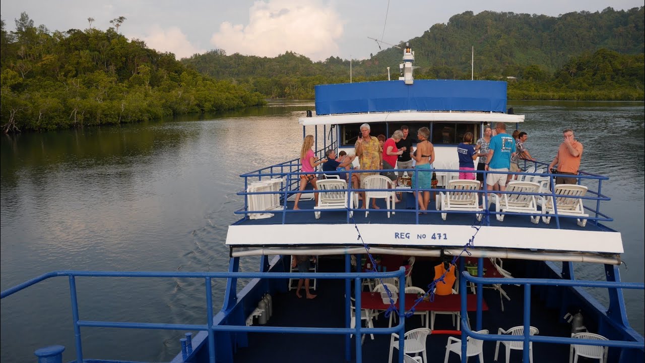 Bilikiki Liveaboard - Life on Board - YouTube