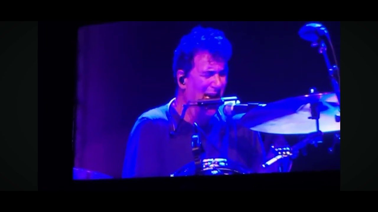 @Dogstar#Keanu Reeves, bass. Rob Mailhouse, drums. Bret Domrose, guitar ...