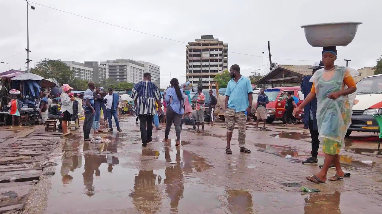 AFTER HEAVY RAIN IN AFRICA MARKET, GHANA MAKOLA - YouTube