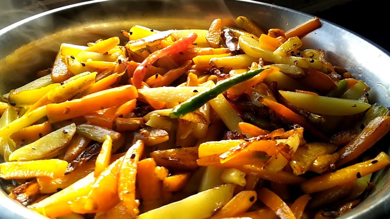 Niramish aloo gajor bhaja l tometo musur dal bengali style l Gajor ...
