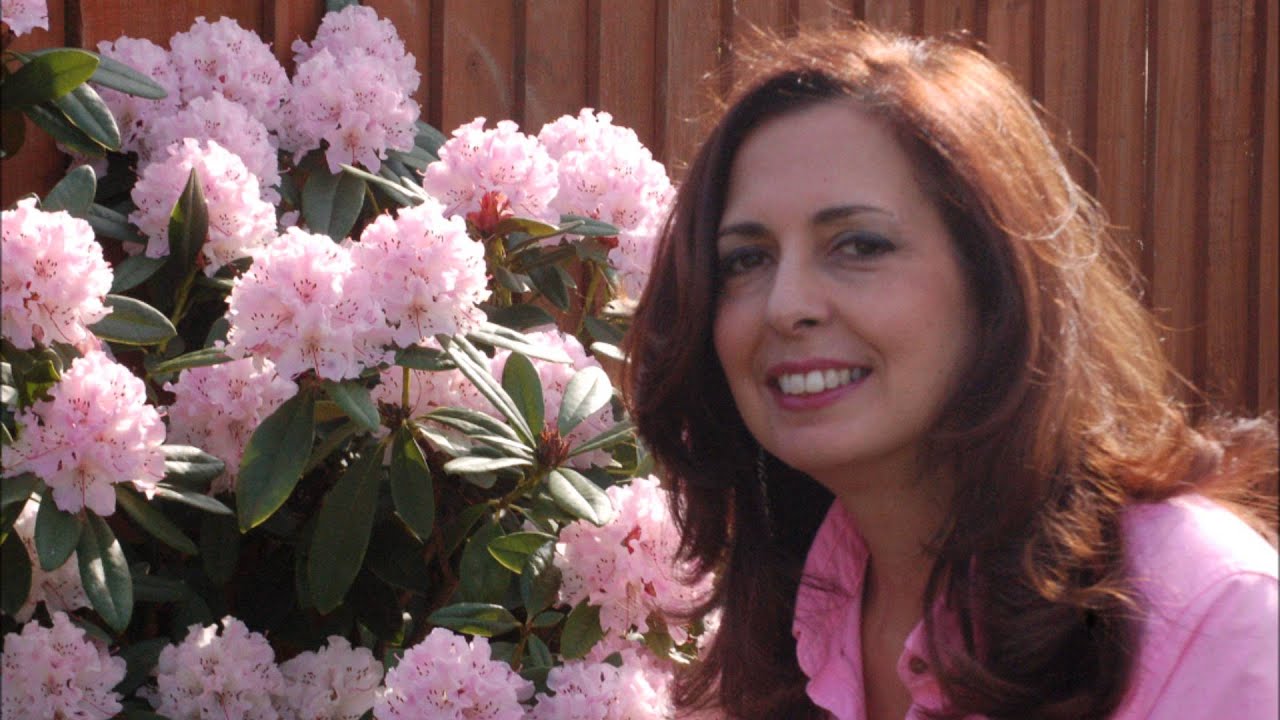 Clara Rodriguez plays live Plantio do caboclo by Villa Lobos at St ...