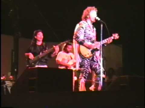 Mike Pinera "Ride Captain Ride" - YouTube