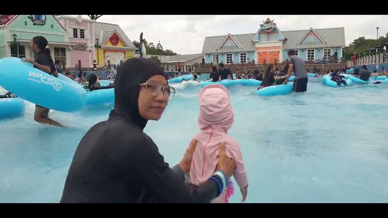 WAHOO WATERWORLD - Wave Pool - KBP Bandung - YouTube