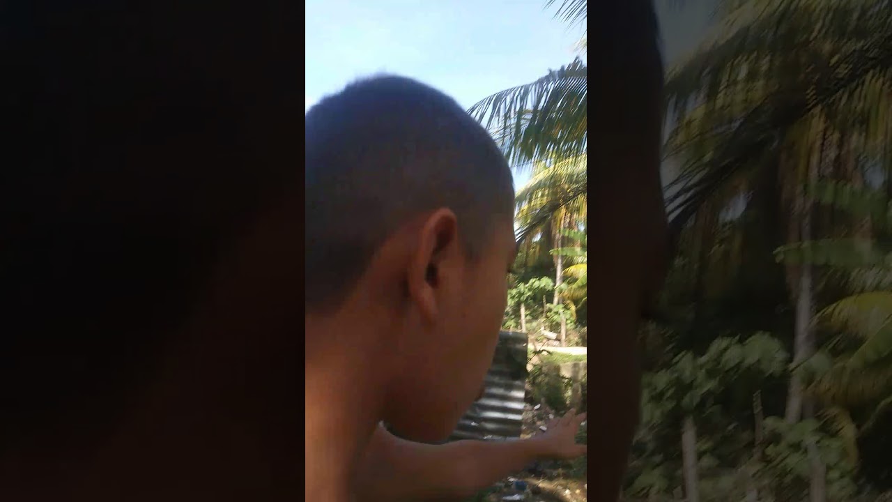 Melvin David presentando la caca - YouTube